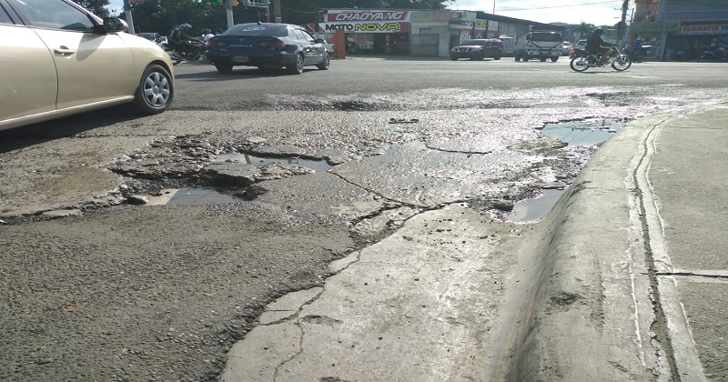 Municipio SDO muestra gran abandono con calles deterioradas y cúmulos ...