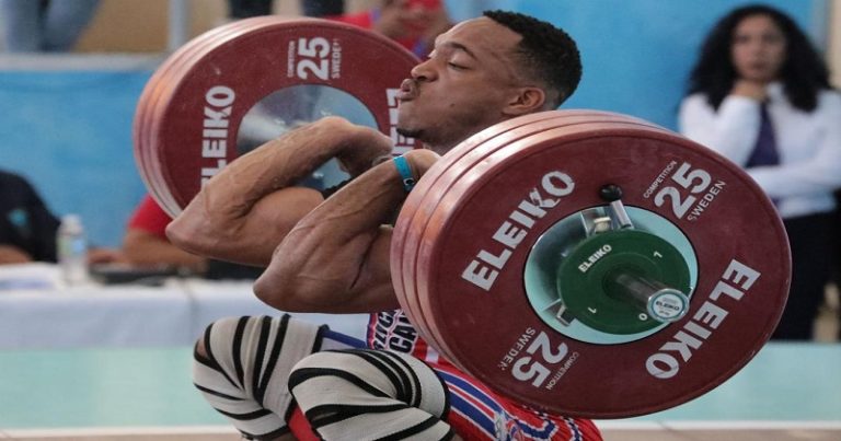 Dominicano Ray Reyes conquista plata y bronce clasificatorio pesas | La ...