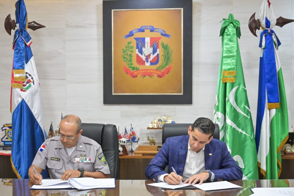 SeNaSa, PN y COREPOL firman acuerdo en beneficio de pensionados y ...